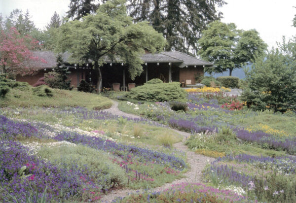 Pacific Horticulture | A Season at the Chase Garden