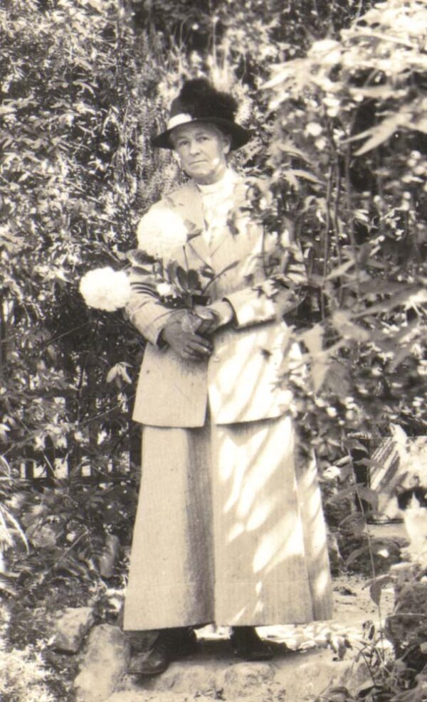 Pacific Horticulture | In the Footsteps of Kate O. Sessions